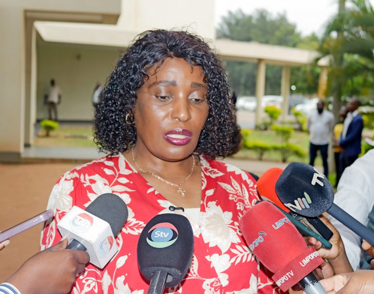 Universidade Eduardo Mondlane – Graduação, Pós-graduação, Extensão e ...